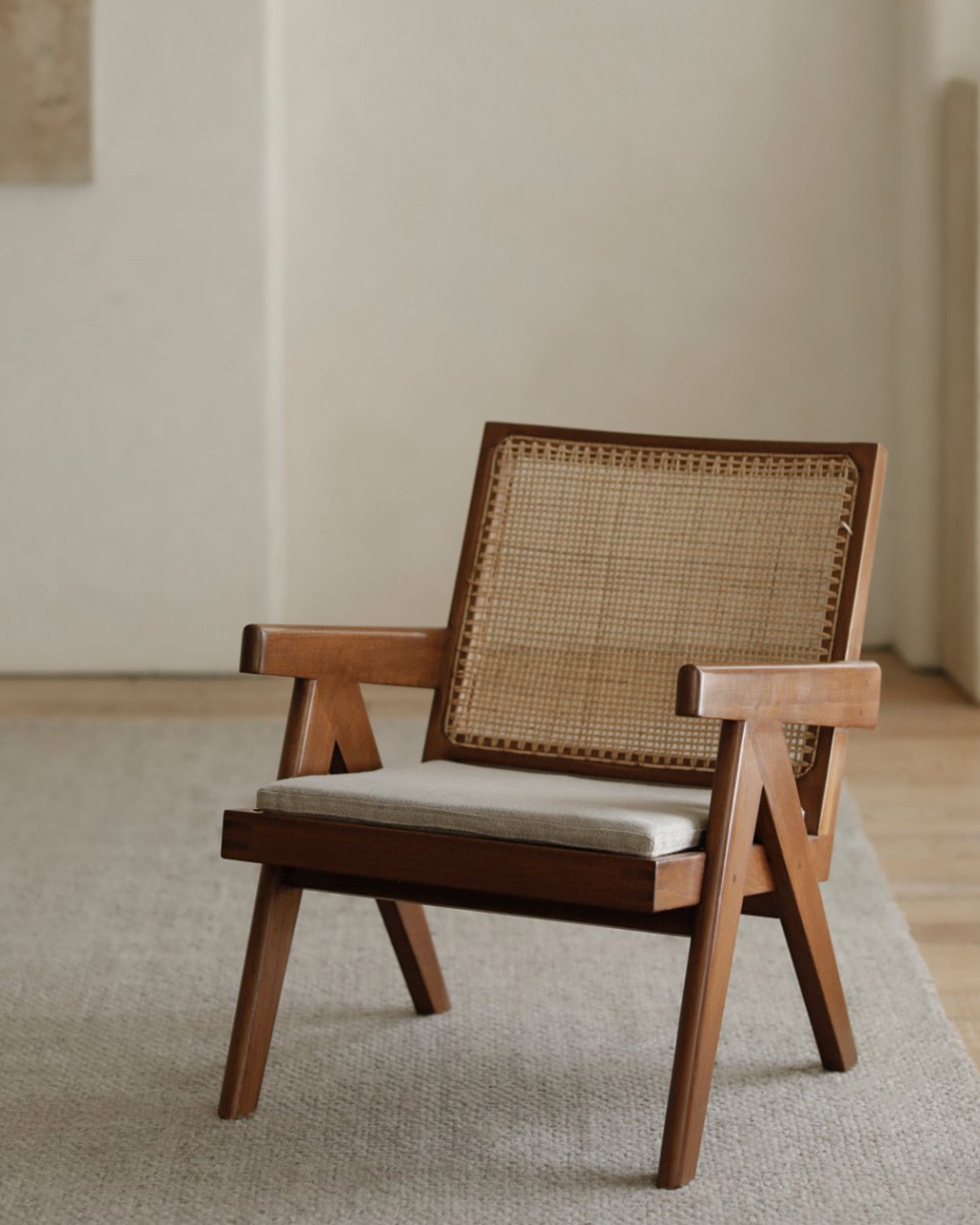 Armrest Easy Chair - Durable Chandigarh Design | ZM Home