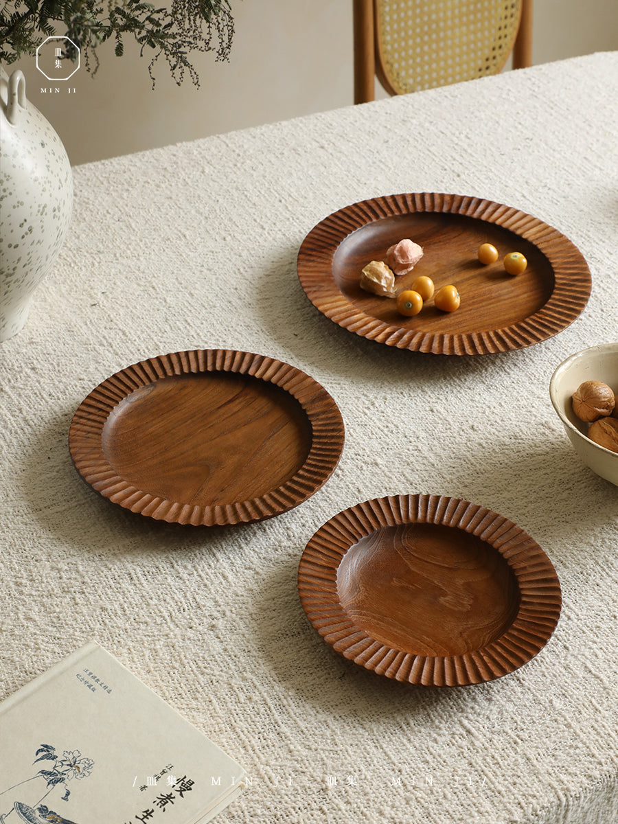 Lace Plate - Elegant Vintage Tableware Design | ZM Home